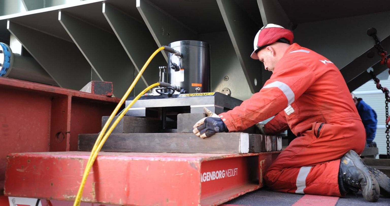 How to Maintain and Service Jacking and Skidding Machinery